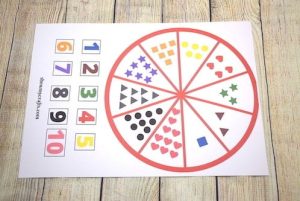 Preschool Numbers Matching Game with free printable